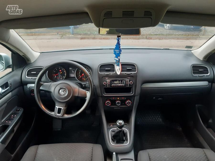 Grey Volkswagen Golf 2012 in Kaunas, with an engine capacity of 1.40 L and mileage of 220 thousand km for 1500 €, photo 20 on AUTOMOTO.COM.LV
