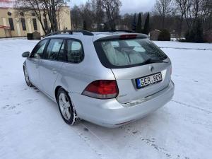 Grey Volkswagen Golf 2012 in Vilnius, with an engine capacity of 1.60 L and mileage of 274 thousand km for 1600 €, photo 4 on AUTOMOTO.COM.LV