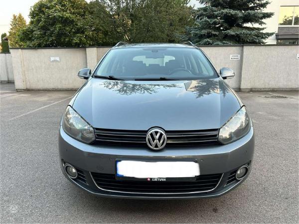 Grey Volkswagen Golf 2012 in Kaunas, with an engine capacity of 1.97 L and mileage of 349 thousand km for 2500 €, photo 1 on AUTOMOTO.COM.LV