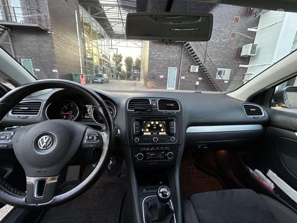 Grey Volkswagen Golf 2012 in Kaunas, with an engine capacity of 1.97 L and mileage of 349 thousand km for 2500 €, photo 10 on AUTOMOTO.COM.LV