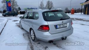 Grey Volkswagen Golf 2012 in Johvi, with an engine capacity of 2.00 L and mileage of 307 thousand km for 4990 €, photo 7 on AUTOMOTO.COM.LV