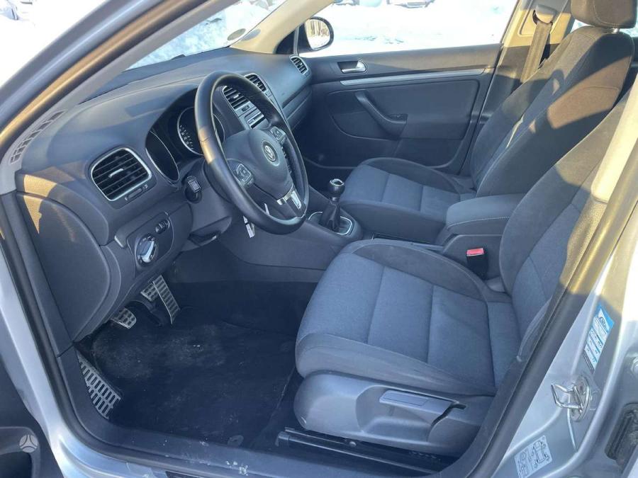 Pelēks Volkswagen Golf 2012 Radviliškis, ar dzinēja tilpumu 1.60 L un nobraukumu 271 tūkst. km par 4650 €, foto 11 vietnē AUTOMOTO.COM.LV