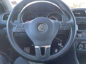 Pelēks Volkswagen Golf 2012 Radviliškis, ar dzinēja tilpumu 1.60 L un nobraukumu 271 tūkst. km par 4650 €, foto 14 vietnē AUTOMOTO.COM.LV