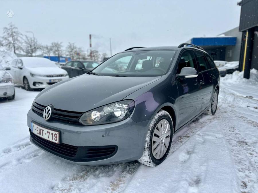 Pelēks Volkswagen Golf 2012 Šauļi, ar dzinēja tilpumu 1.60 L un nobraukumu 247 tūkst. km par 4100 €, foto 1 vietnē AUTOMOTO.COM.LV