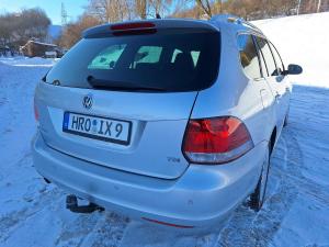 Grey Volkswagen Golf 2012 in Jonava, with an engine capacity of 1.60 L and mileage of 285 thousand km for 3700 €, photo 8 on AUTOMOTO.COM.LV