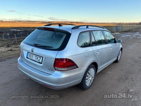 Pelēks Volkswagen Golf 2012 Tartu, ar dzinēja tilpumu 1.60 L un nobraukumu 450 tūkst. km par 1400 €, foto 3 vietnē AUTOMOTO.COM.LV