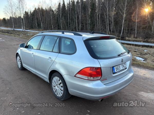 Pelēks Volkswagen Golf 2012 Tartu, ar dzinēja tilpumu 1.60 L un nobraukumu 450 tūkst. km par 1400 €, foto 4 vietnē AUTOMOTO.COM.LV