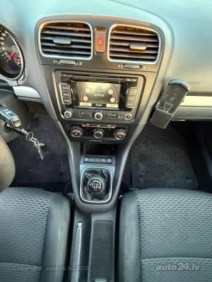 Pelēks Volkswagen Golf 2012 Tartu, ar dzinēja tilpumu 1.60 L un nobraukumu 0 tūkst. km par 3599 €, foto 9 vietnē AUTOMOTO.COM.LV