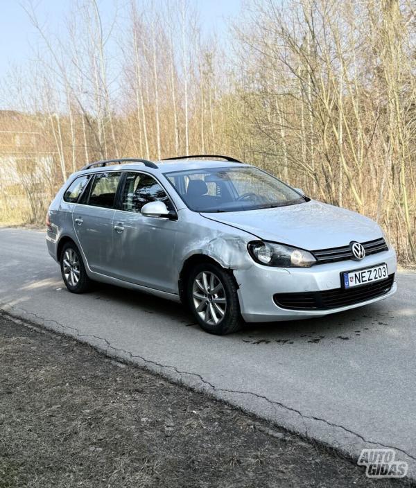 Grey Volkswagen Golf 2012 in Vievis, with an engine capacity of 1.60 L and mileage of 352 thousand km for 1000 €, photo 3 on AUTOMOTO.COM.LV