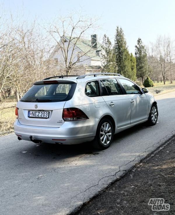 Grey Volkswagen Golf 2012 in Vievis, with an engine capacity of 1.60 L and mileage of 352 thousand km for 1000 €, photo 4 on AUTOMOTO.COM.LV
