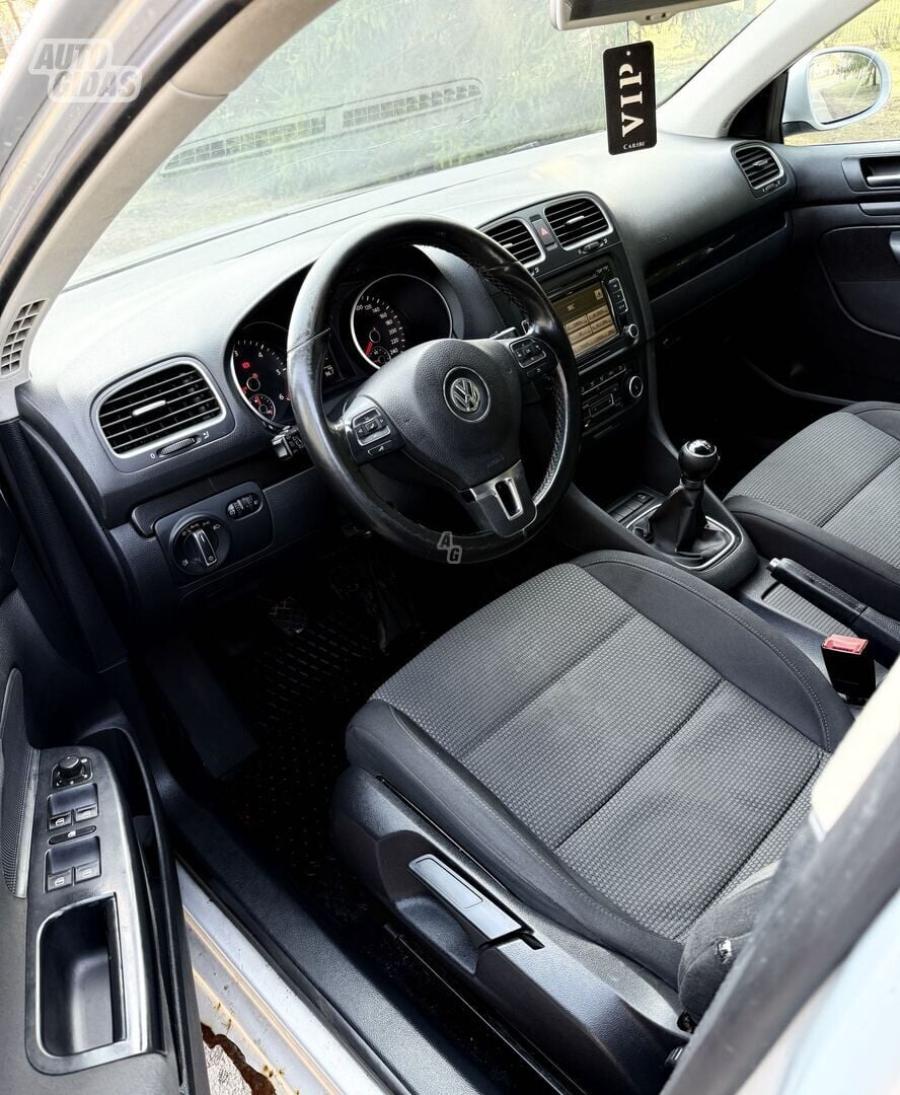 Pelēks Volkswagen Golf 2012 Vievis, ar dzinēja tilpumu 1.60 L un nobraukumu 352 tūkst. km par 1000 €, foto 7 vietnē AUTOMOTO.COM.LV