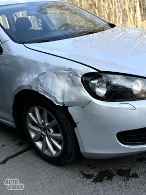 Pelēks Volkswagen Golf 2012 Vievis, ar dzinēja tilpumu 1.60 L un nobraukumu 352 tūkst. km par 1000 €, foto 18 vietnē AUTOMOTO.COM.LV