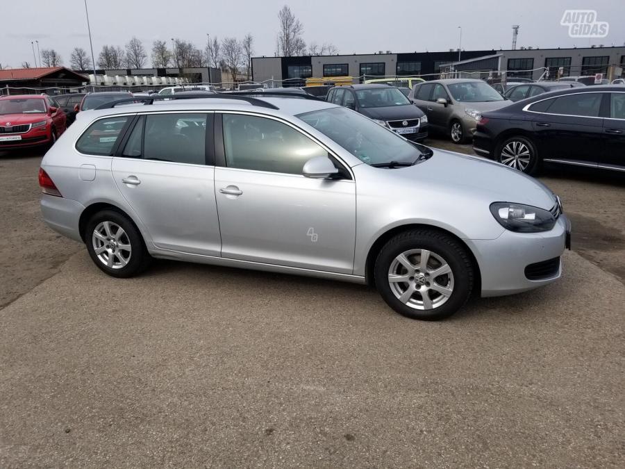 Pelēks Volkswagen Golf 2012 Kauņa, ar dzinēja tilpumu 1.20 L un nobraukumu 194 tūkst. km par 3550 €, foto 7 vietnē AUTOMOTO.COM.LV