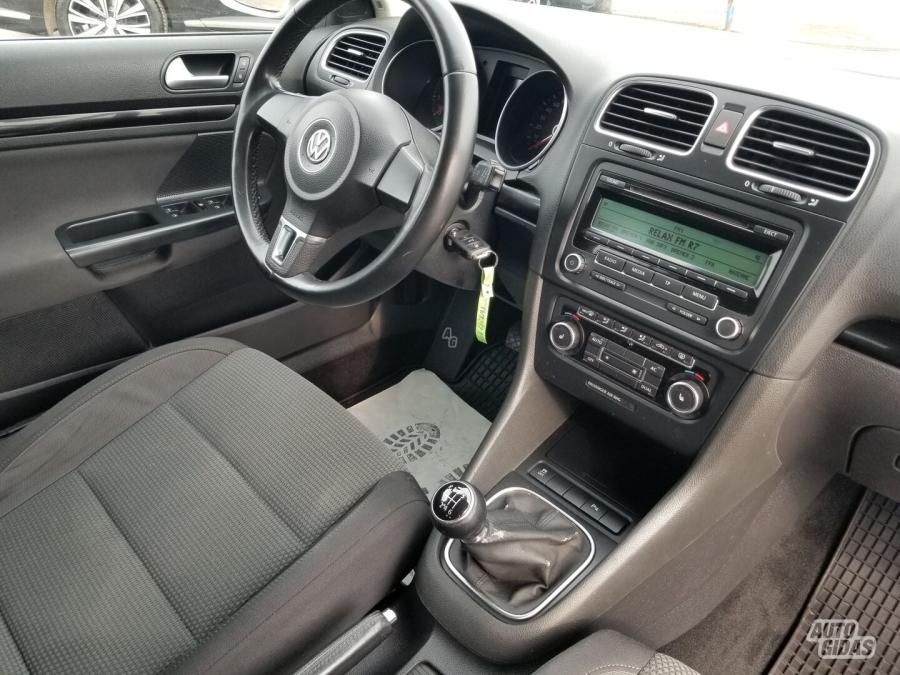 Pelēks Volkswagen Golf 2012 Kauņa, ar dzinēja tilpumu 1.20 L un nobraukumu 194 tūkst. km par 3550 €, foto 12 vietnē AUTOMOTO.COM.LV