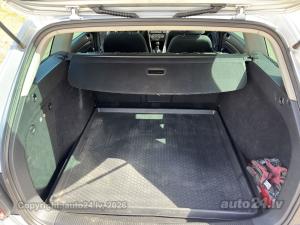 Pelēks Volkswagen Golf 2012 Tallina, ar dzinēja tilpumu 2.00 L un nobraukumu 298 tūkst. km par 5100 €, foto 11 vietnē AUTOMOTO.COM.LV