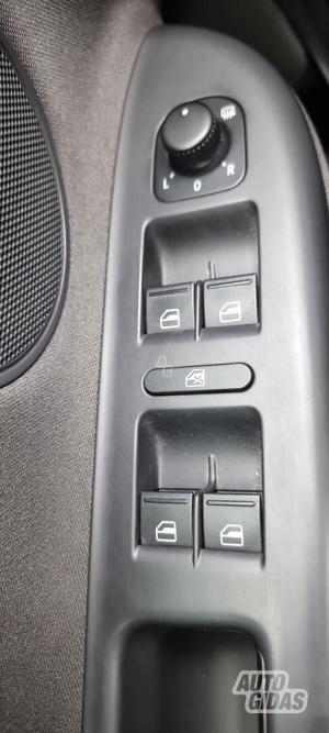 Grey Volkswagen Golf 2012 in Kedainiai, with an engine capacity of 1.20 L and mileage of 149 thousand km for 5799 €, photo 20 on AUTOMOTO.COM.LV