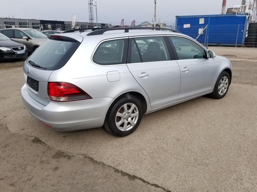 Grey Volkswagen Golf 2012 in Kaunas, with an engine capacity of 1.20 L and mileage of 194 thousand km for 3399 €, photo 8 on AUTOMOTO.COM.LV