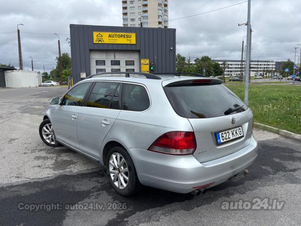 Pelēks Volkswagen Golf 2012 Tallina, ar dzinēja tilpumu 1.60 L un nobraukumu 308 tūkst. km par 3499 €, foto 2 vietnē AUTOMOTO.COM.LV