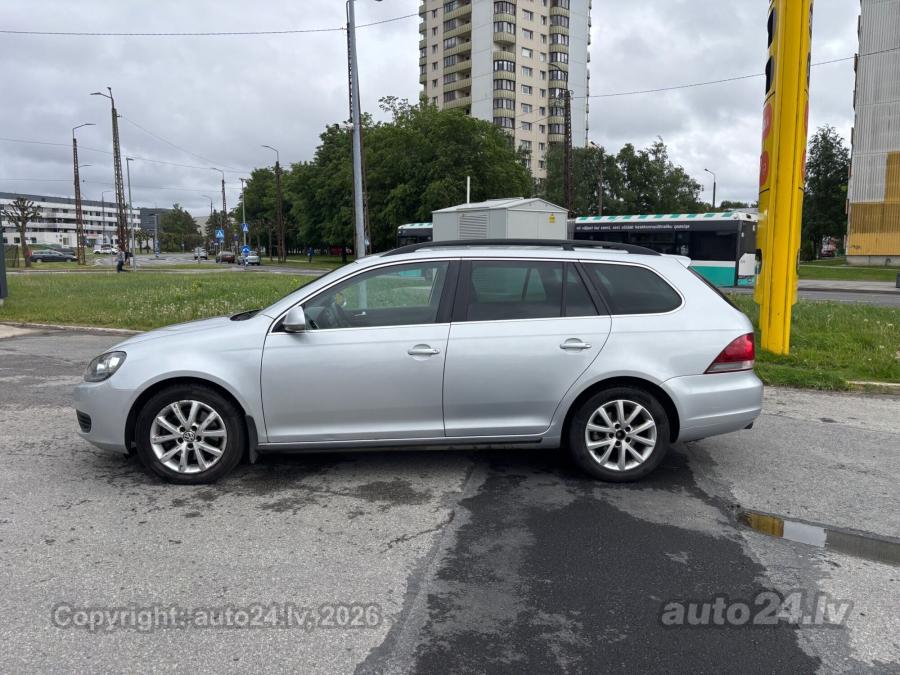 Grey Volkswagen Golf 2012 in Tallinn, with an engine capacity of 1.60 L and mileage of 308 thousand km for 3499 €, photo 6 on AUTOMOTO.COM.LV