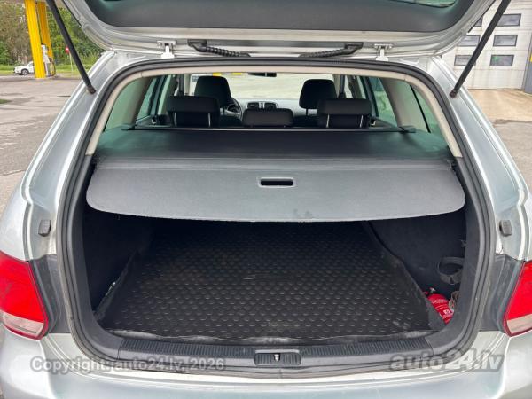 Pelēks Volkswagen Golf 2012 Tallina, ar dzinēja tilpumu 1.60 L un nobraukumu 308 tūkst. km par 3499 €, foto 9 vietnē AUTOMOTO.COM.LV