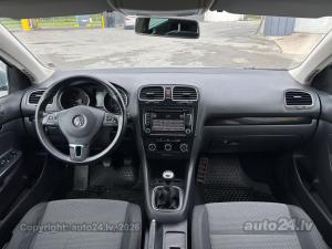 Grey Volkswagen Golf 2012 in Tallinn, with an engine capacity of 1.60 L and mileage of 308 thousand km for 3499 €, photo 11 on AUTOMOTO.COM.LV