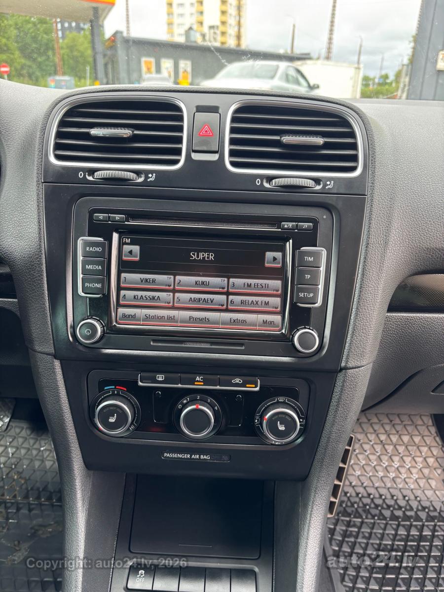 Grey Volkswagen Golf 2012 in Tallinn, with an engine capacity of 1.60 L and mileage of 308 thousand km for 3499 €, photo 13 on AUTOMOTO.COM.LV