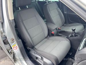Grey Volkswagen Golf 2012 in Tallinn, with an engine capacity of 1.60 L and mileage of 308 thousand km for 3499 €, photo 14 on AUTOMOTO.COM.LV