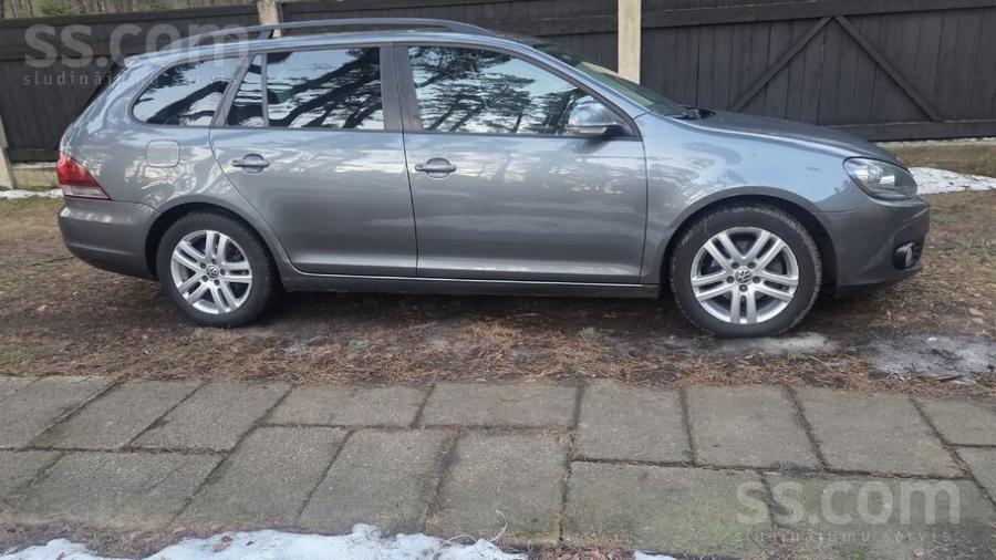 Pelēks Volkswagen Golf 2012 Jūrmala, ar dzinēja tilpumu 1.60 L un nobraukumu 241 tūkst. km par 3500 €, foto 3 vietnē AUTOMOTO.COM.LV