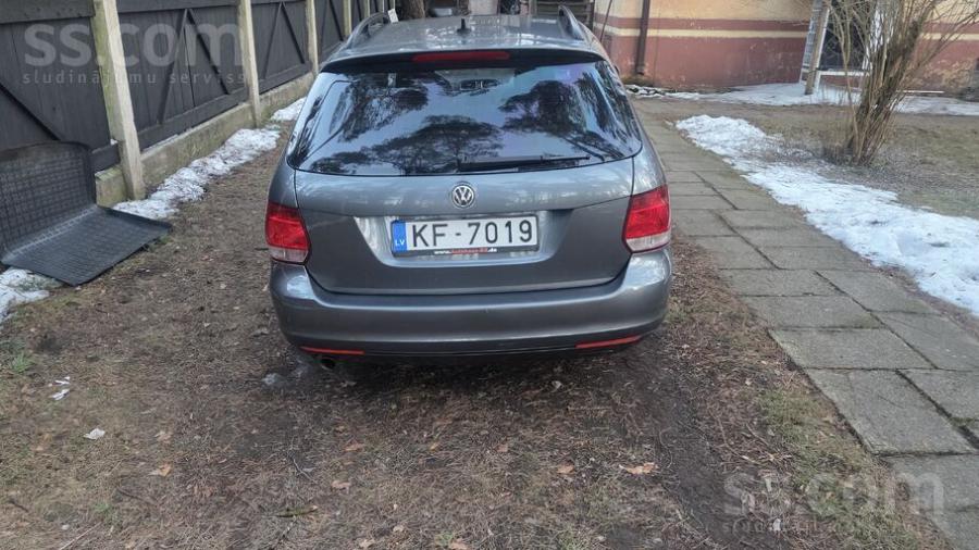 Pelēks Volkswagen Golf 2012 Jūrmala, ar dzinēja tilpumu 1.60 L un nobraukumu 241 tūkst. km par 3500 €, foto 5 vietnē AUTOMOTO.COM.LV