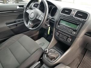 Grey Volkswagen Golf 2012 in Kaunas, with an engine capacity of 1.20 L and mileage of 194 thousand km for 2999 €, photo 11 on AUTOMOTO.COM.LV