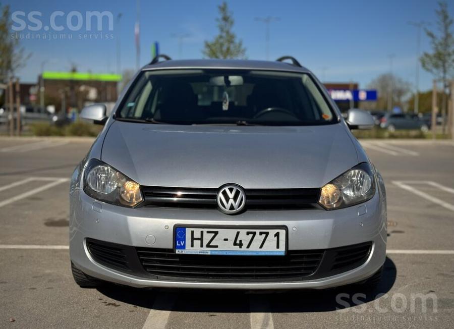 Grey Volkswagen Golf 2012 in Jelgava, with an engine capacity of 1.60 L and mileage of 0 thousand km for 3450 €, photo 5 on AUTOMOTO.COM.LV