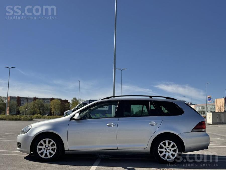 Grey Volkswagen Golf 2012 in Jelgava, with an engine capacity of 1.60 L and mileage of 0 thousand km for 3450 €, photo 7 on AUTOMOTO.COM.LV