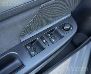 Grey Volkswagen Golf 2012 in Jelgava, with an engine capacity of 1.60 L and mileage of 0 thousand km for 3450 €, photo 13 on AUTOMOTO.COM.LV