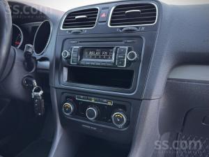 Grey Volkswagen Golf 2012 in Jelgava, with an engine capacity of 1.60 L and mileage of 0 thousand km for 3450 €, photo 19 on AUTOMOTO.COM.LV
