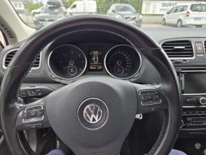 Grey Volkswagen Golf 2012 in Marijampole, with an engine capacity of 1.60 L and mileage of 282 thousand km for 2500 €, photo 9 on AUTOMOTO.COM.LV
