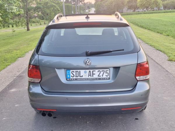 Grey Volkswagen Golf 2012 in Mazeikiai, with an engine capacity of 2.00 L and mileage of 287 thousand km for 4150 €, photo 9 on AUTOMOTO.COM.LV