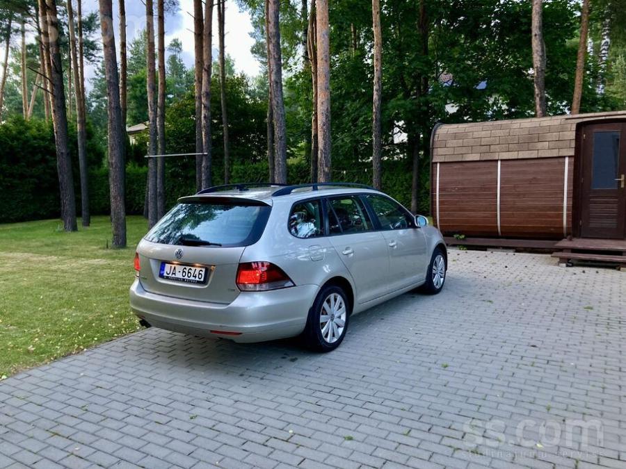 Pelēks Volkswagen Golf 2012 Rīga, ar dzinēja tilpumu 1.40 L un nobraukumu 180 tūkst. km par 3500 €, foto 19 vietnē AUTOMOTO.COM.LV