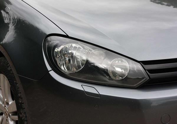 Grey Volkswagen Golf 2012 in Kretinga, with an engine capacity of 1.60 L and mileage of 349 thousand km for 4499 €, photo 8 on AUTOMOTO.COM.LV