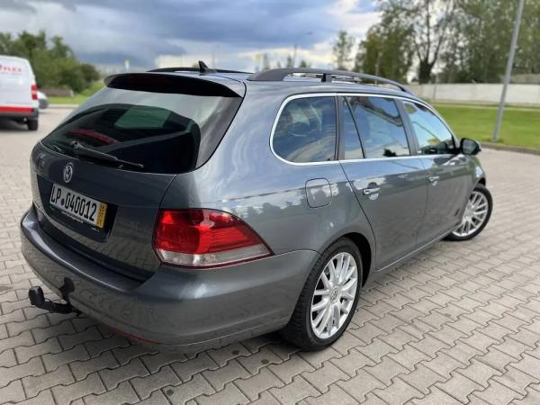 Grey Volkswagen Golf 2012 in Jekabpils, with an engine capacity of 1.40 L and mileage of 157 thousand km for 5550 €, photo 2 on AUTOMOTO.COM.LV