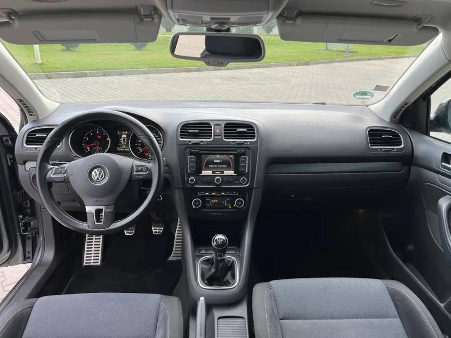 Pelēks Volkswagen Golf 2012 Jēkabpils, ar dzinēja tilpumu 1.40 L un nobraukumu 157 tūkst. km par 5550 €, foto 28 vietnē AUTOMOTO.COM.LV