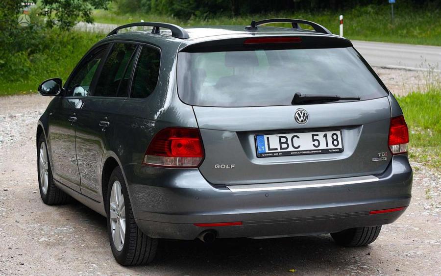 Grey Volkswagen Golf 2012 in Kretinga, with an engine capacity of 1.60 L and mileage of 349 thousand km for 4499 €, photo 12 on AUTOMOTO.COM.LV