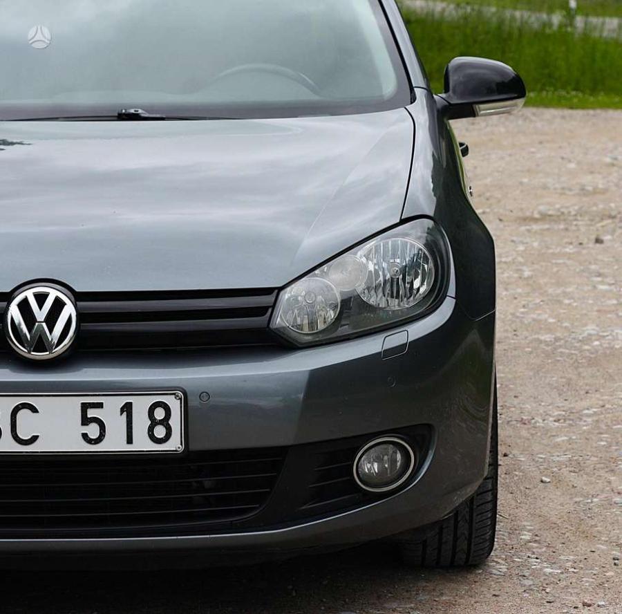Grey Volkswagen Golf 2012 in Kretinga, with an engine capacity of 1.60 L and mileage of 349 thousand km for 4199 €, photo 6 on AUTOMOTO.COM.LV