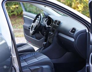 Grey Volkswagen Golf 2012 in Kretinga, with an engine capacity of 1.60 L and mileage of 349 thousand km for 4199 €, photo 25 on AUTOMOTO.COM.LV