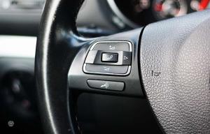 Grey Volkswagen Golf 2012 in Kretinga, with an engine capacity of 1.60 L and mileage of 349 thousand km for 4199 €, photo 28 on AUTOMOTO.COM.LV