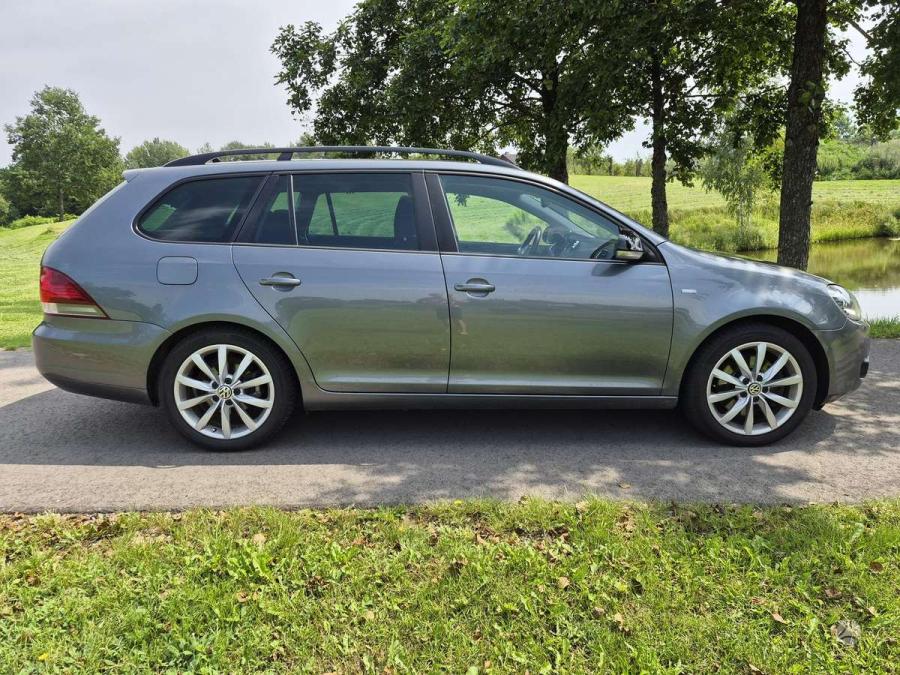 Pelēks Volkswagen Golf 2012 Alīta, ar dzinēja tilpumu 1.97 L un nobraukumu 297 tūkst. km par 5299 €, foto 4 vietnē AUTOMOTO.COM.LV