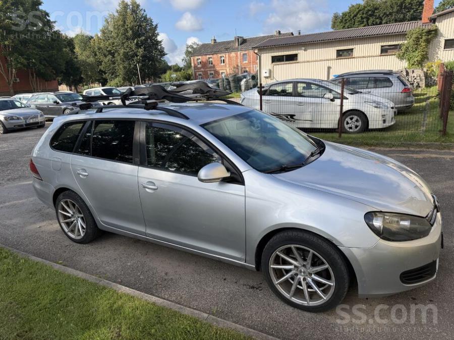Pelēks Volkswagen Golf 2012 Valmiera, ar dzinēja tilpumu 1.60 L un nobraukumu 425 tūkst. km par 2200 €, foto 3 vietnē AUTOMOTO.COM.LV