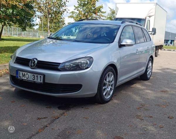 Pelēks Volkswagen Golf 2012 Kauņa, ar dzinēja tilpumu 1.60 L un nobraukumu 298 tūkst. km par 3300 €, foto 1 vietnē AUTOMOTO.COM.LV