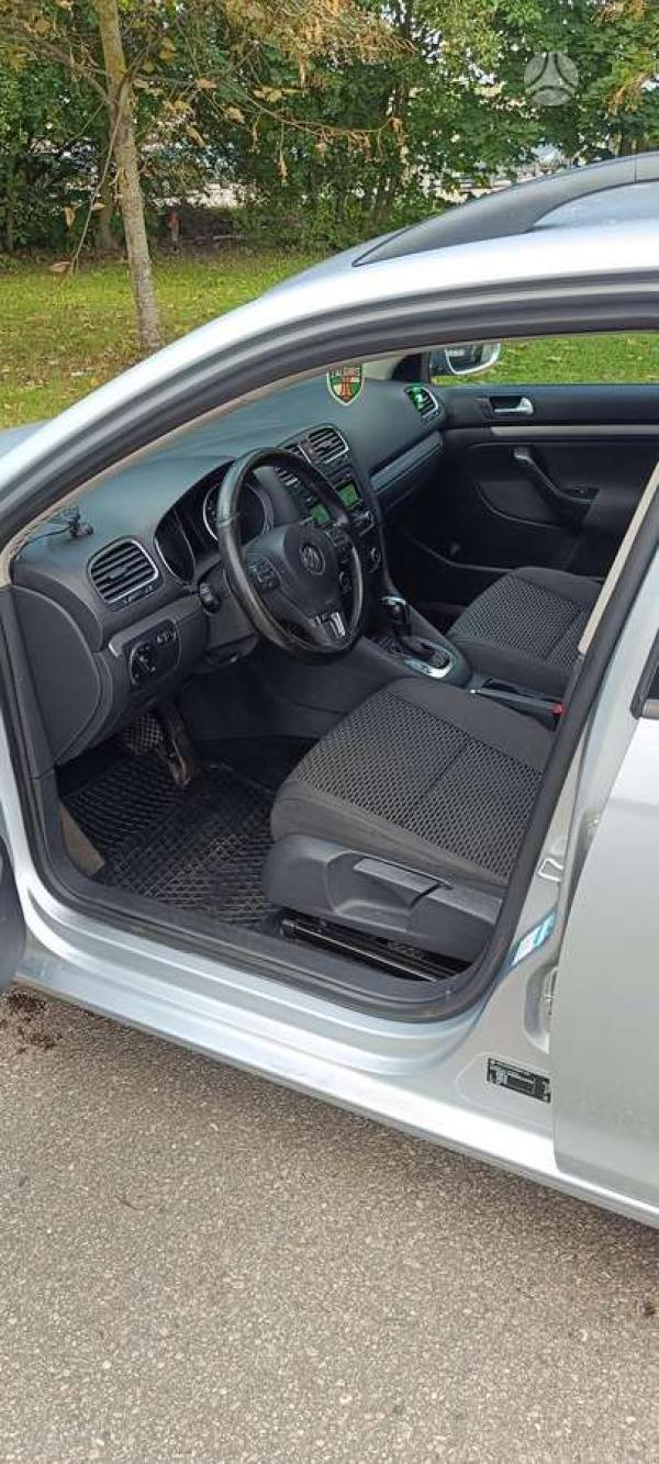 Pelēks Volkswagen Golf 2012 Kauņa, ar dzinēja tilpumu 1.60 L un nobraukumu 298 tūkst. km par 3300 €, foto 11 vietnē AUTOMOTO.COM.LV