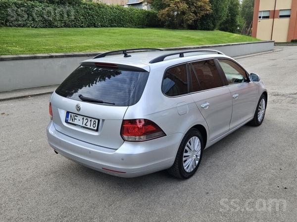 Pelēks Volkswagen Golf 2012 Jēkabpils, ar dzinēja tilpumu 1.60 L un nobraukumu 261 tūkst. km par 3990 €, foto 5 vietnē AUTOMOTO.COM.LV