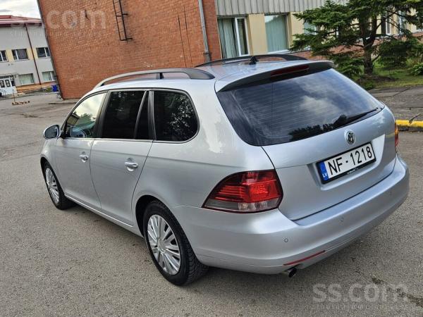 Pelēks Volkswagen Golf 2012 Jēkabpils, ar dzinēja tilpumu 1.60 L un nobraukumu 261 tūkst. km par 3990 €, foto 7 vietnē AUTOMOTO.COM.LV